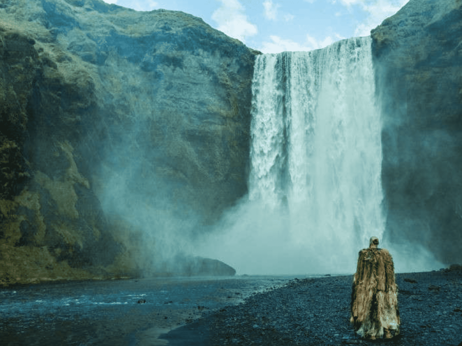 Skogafoss: The Famous Iceland Waterfall (& 3 Secret Ones)